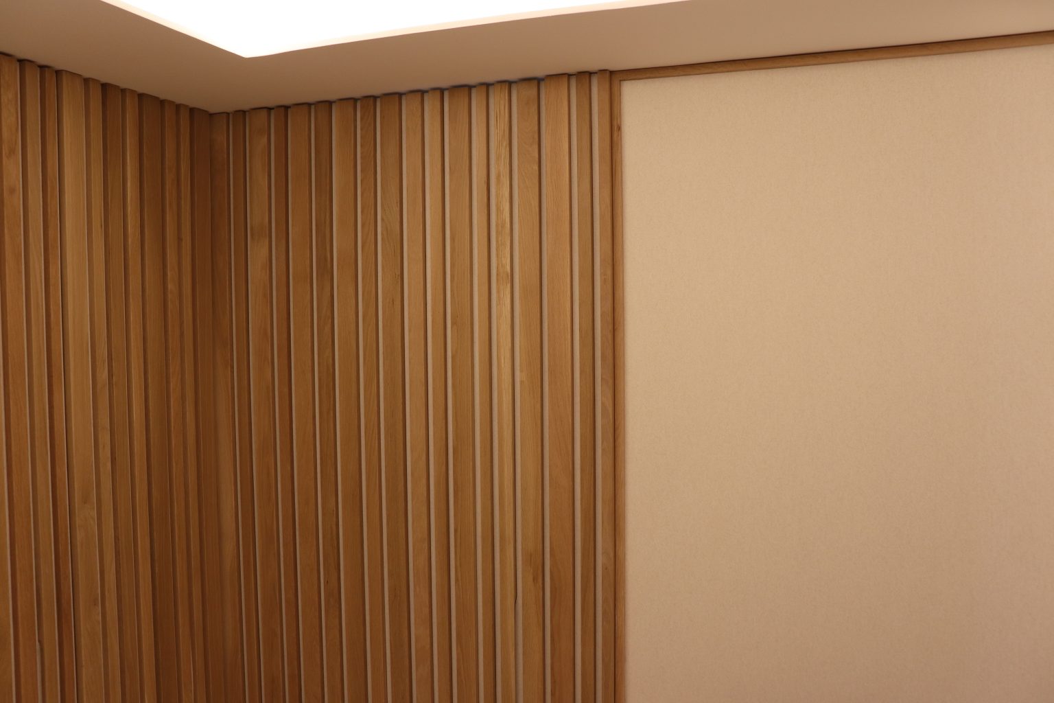 Paredes Con Listones De Madera - Estudio De Interiorismo En Valencia ...